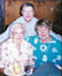 Paula Reinisch Obituary & Funeral | Grand Rapids, MI | Heritage Life ...