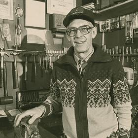 Gordon Hart Obituary & Funeral | Grand Rapids, MI | Heritage Life Story ...