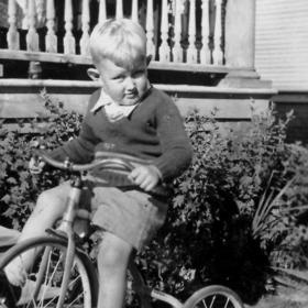 Robert W. Jensen Obituary & Funeral | Racine, WI | Maresh-Meredith & Acklam